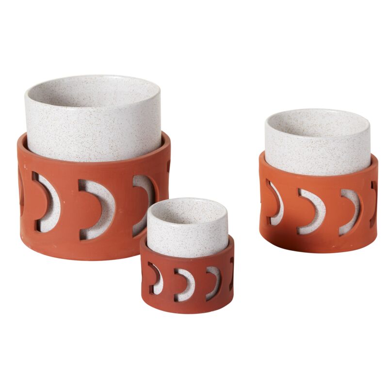 Sumati Pot with Saucer – Lost in the Forrest